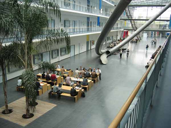 Die Parabelrutsche in München | Deutschland mal anders