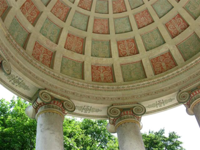 Monopteros-Tempel in München: Ist der Hügel echt? | Deutschland mal anders